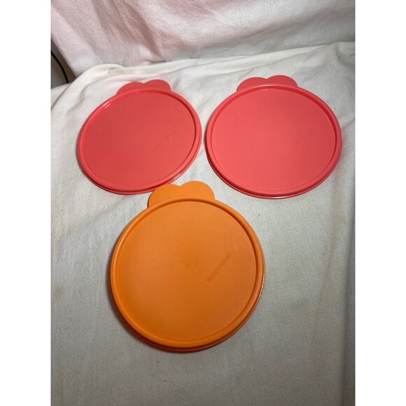 Tupperware | Kitchen | Lot 3 Tupperware Replacement Butterfly Tab Seal ...